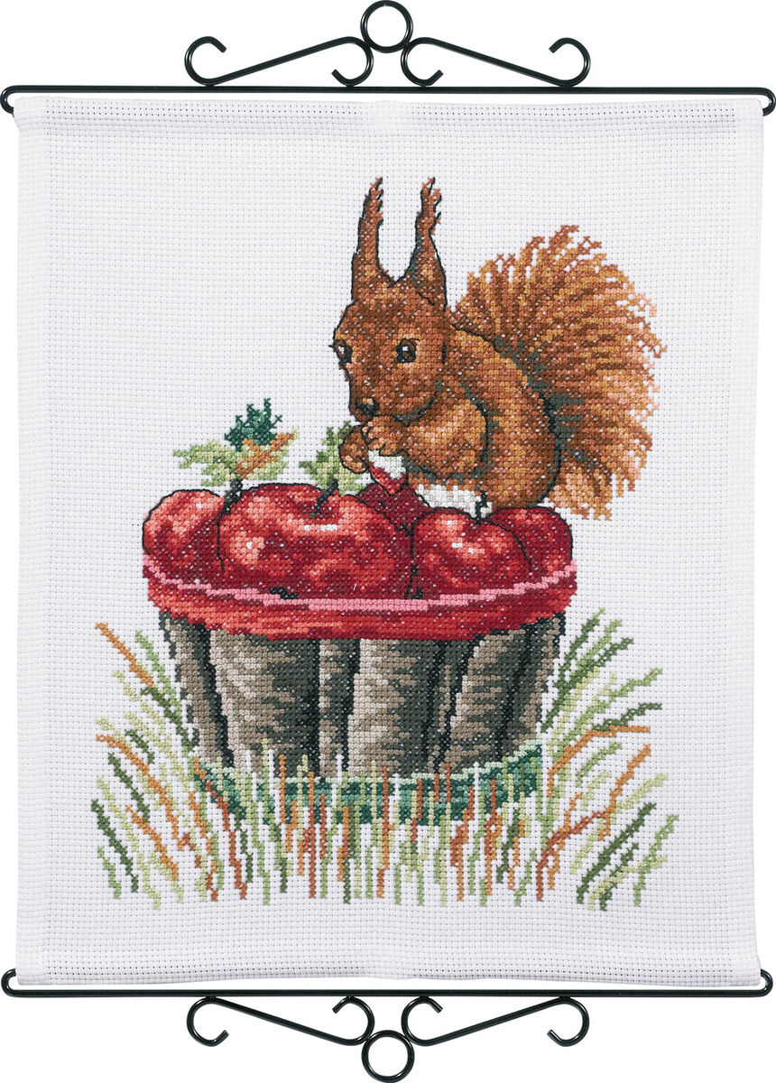 Écureuil et pommes 40x46cm - Broderie d'automne – Achetez ici